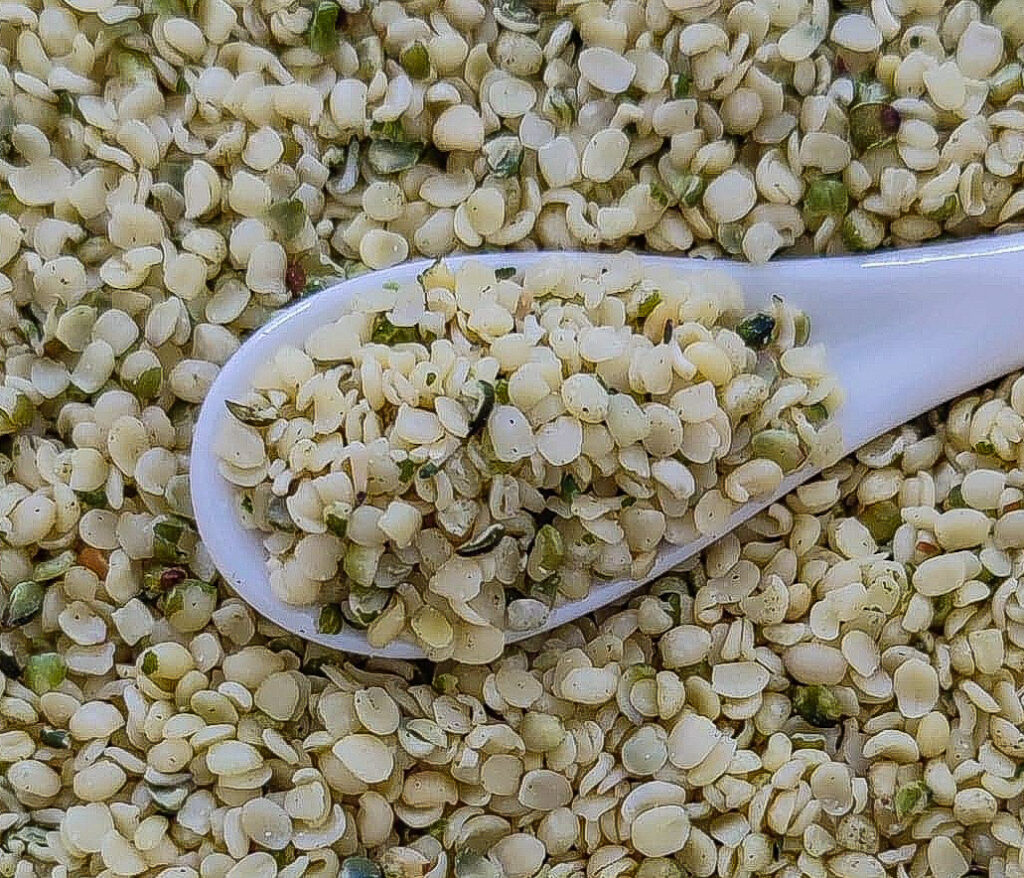 Health Benefits of Hemp Seeds. Expert advice - Love Thy Temple